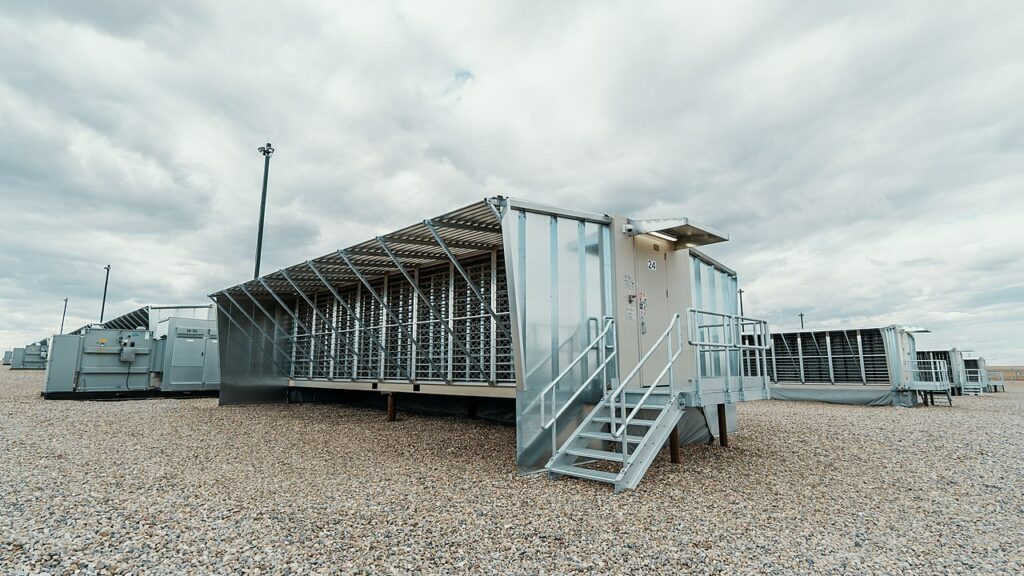 Hut 8 Mining closes merger of equals with US data mining company ...