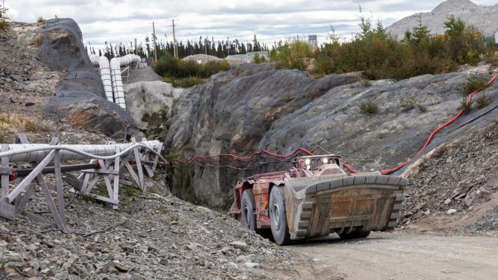 Mergers are reshaping the landscape of gold mining - Mugglehead ...