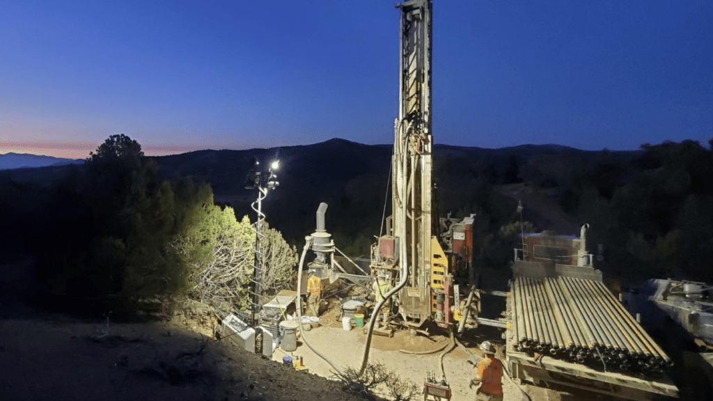 Sun Silver intercepts 521 g/t silver equivalent at Maverick Springs ...