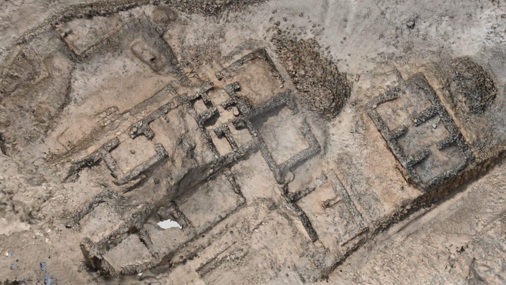 Egyptian archaeologists finish unearthing ancient gold mining camp in ...